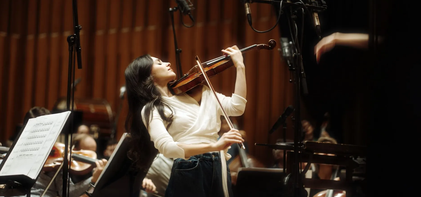 Star violinist Esther Abrami featured as Bath Philharmonia's free ...